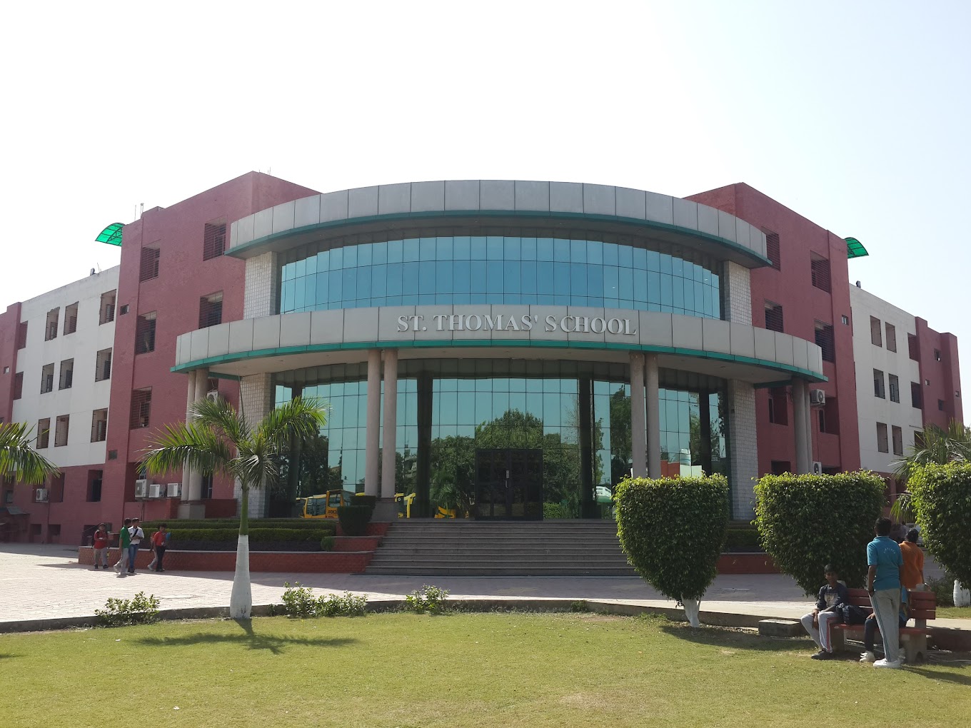 St. Thomas School - Dwarka , Delhi : Reviews & More 2024-25 | Yellow Slate